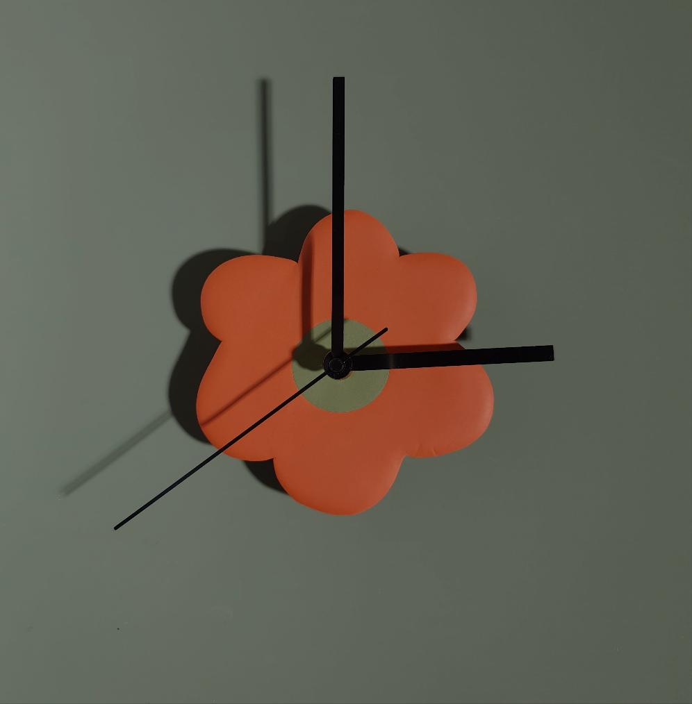 FLOWER CLOCKS - MODERN, BRIGHT AND COLOURFUL - Clac Clac Design